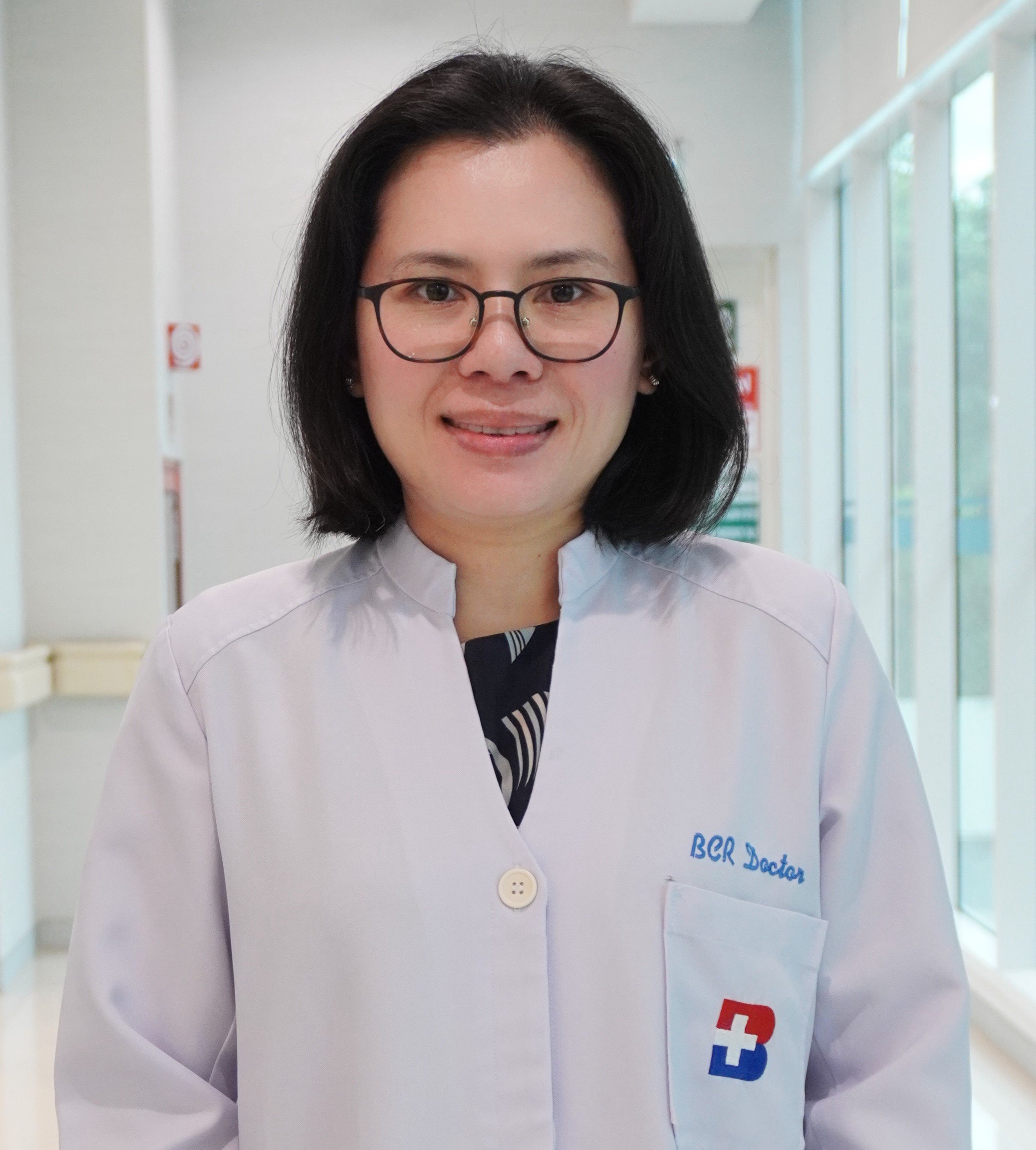 Dr. Phatcharapha Rattanaphunkit | Bangkok Hospital Chiang Rai